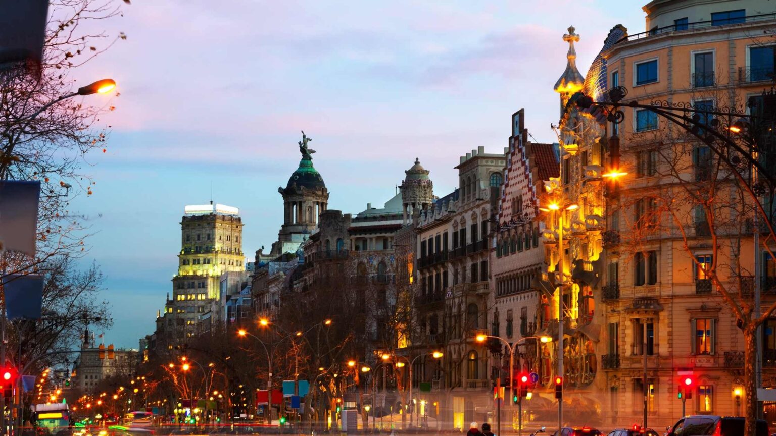 BEST NIGHTLIFE IN EUROPE - 25 AMAZING EUROPEAN CITIES