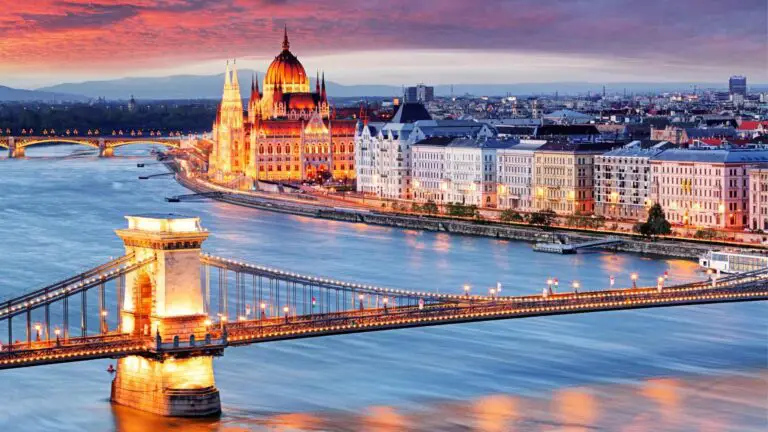 BEST NIGHTLIFE IN EUROPE 25 EUROPEAN CITIES FOR AMAZING NIGHTLIFE best-nightlife-in-europe-25-european-cities-for-amazing-nightlife