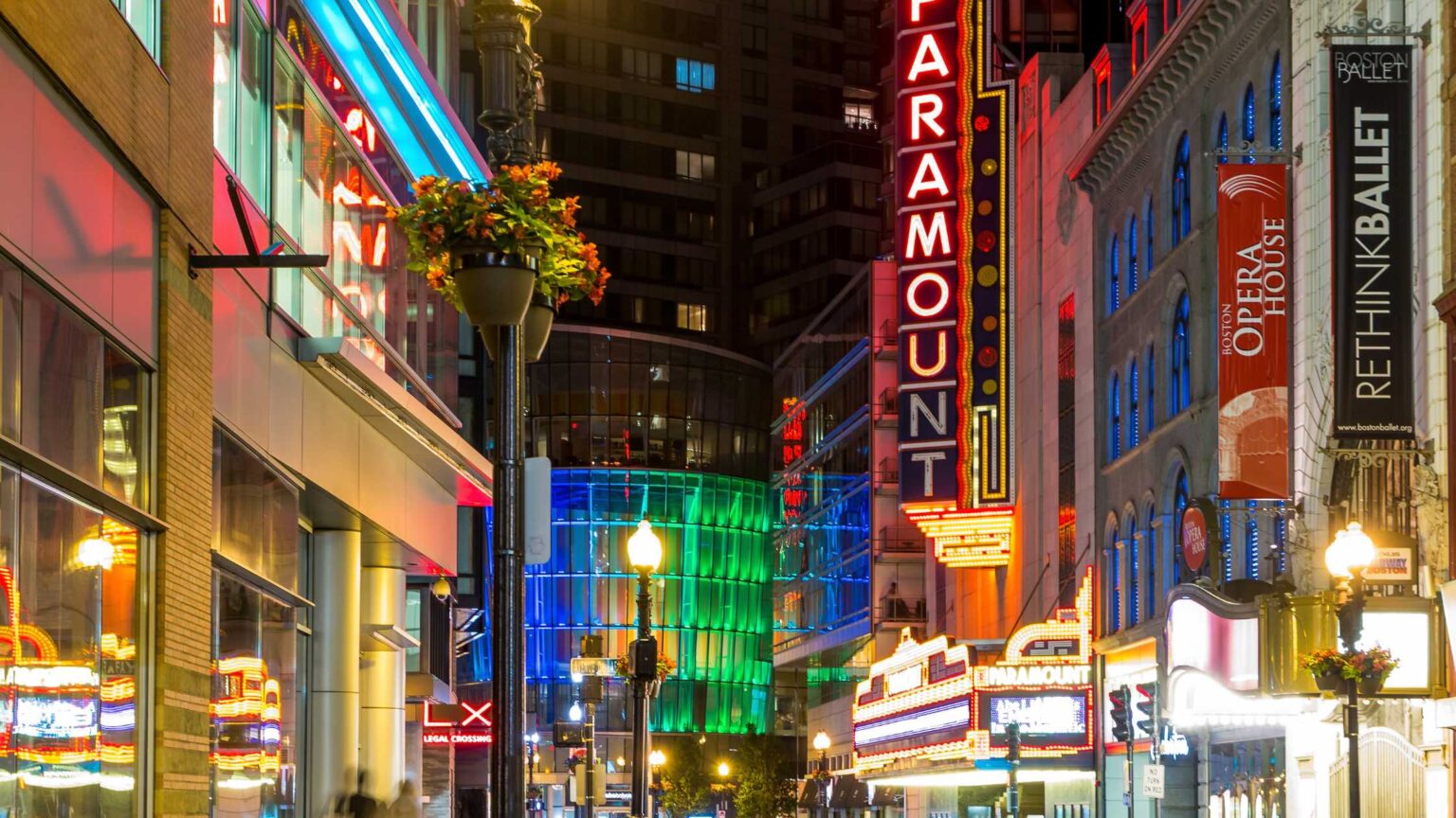 40 FUN THINGS TO DO IN BOSTON AT NIGHT