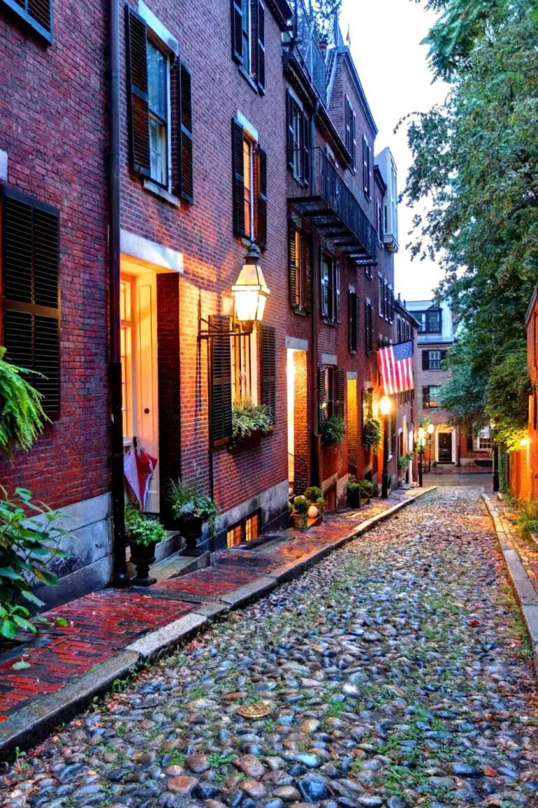 40 FUN THINGS TO DO IN BOSTON AT NIGHT