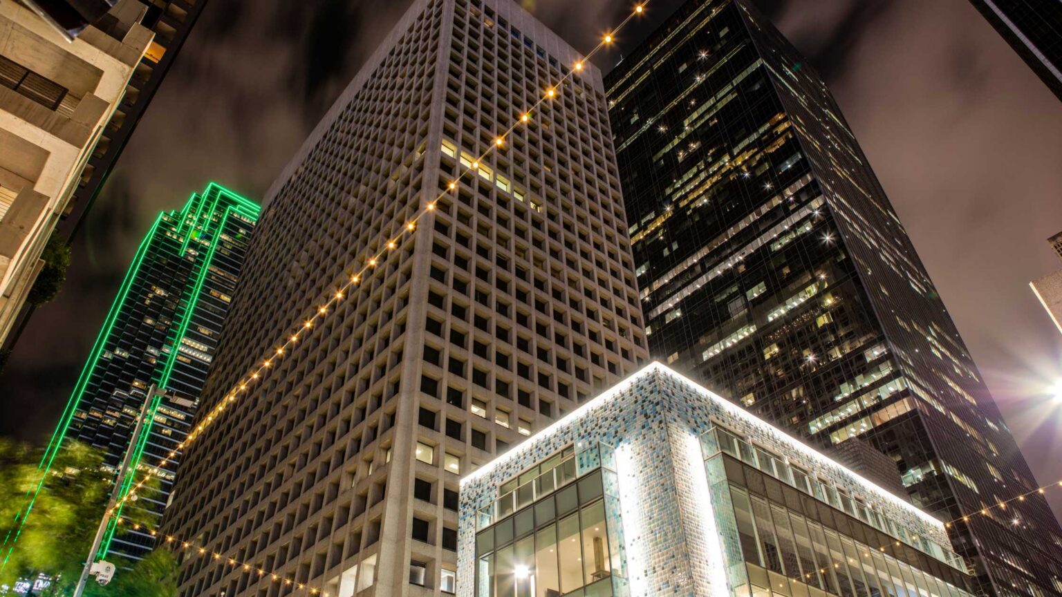 45 FUN THINGS TO DO IN DALLAS AT NIGHT