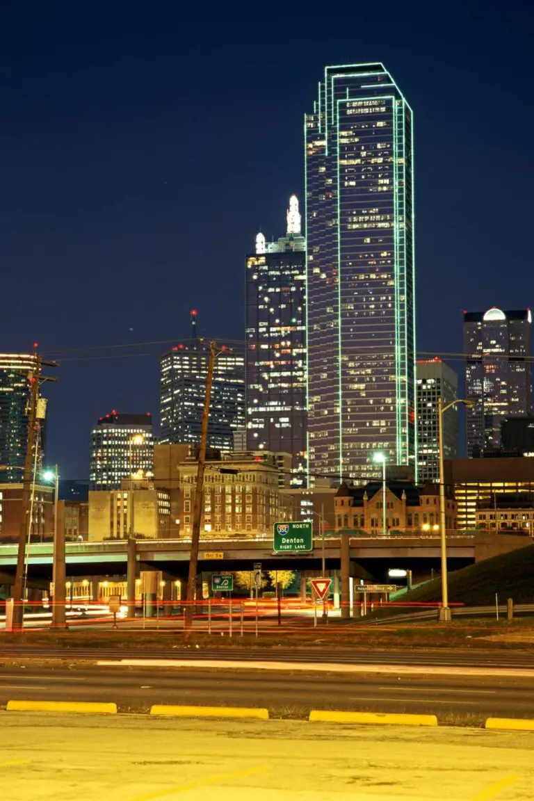45 FUN THINGS TO DO IN DALLAS AT NIGHT