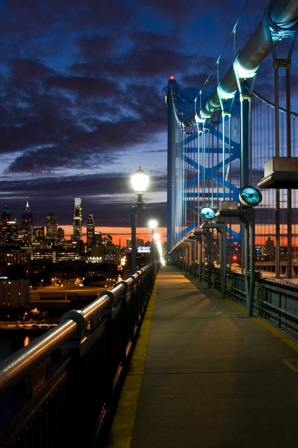 25 FANTASTIC THINGS TO DO IN PHILADELPHIA AT NIGHT
