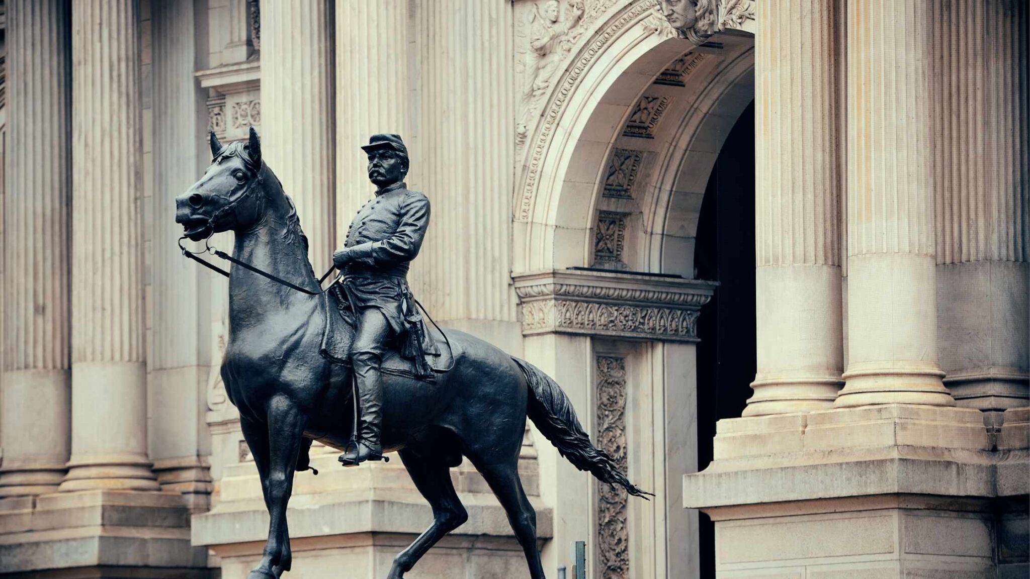25 FANTASTIC THINGS TO DO IN PHILADELPHIA AT NIGHT