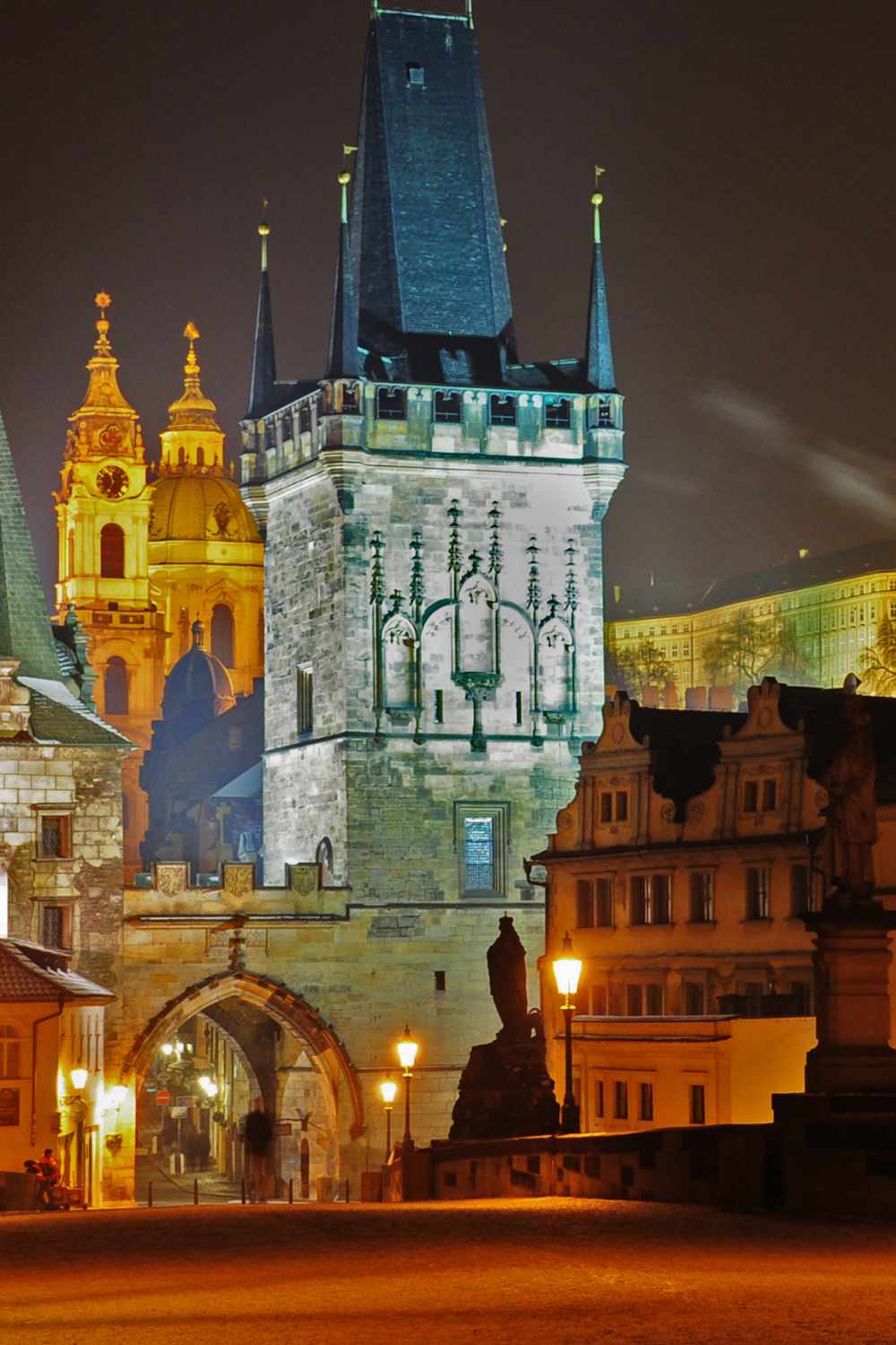 39 FUN THINGS TO DO IN PRAGUE AT NIGHT